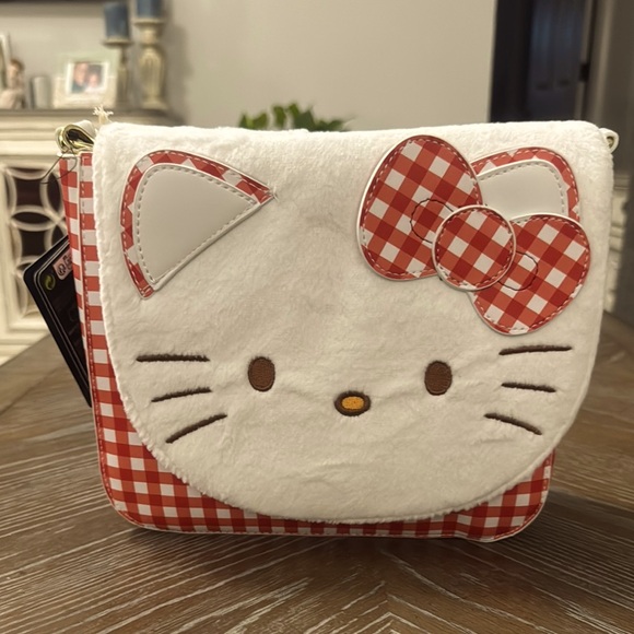 Hello Kitty | Bags | Hello Kitty Loungefly Red And White Crossbody Bag ...